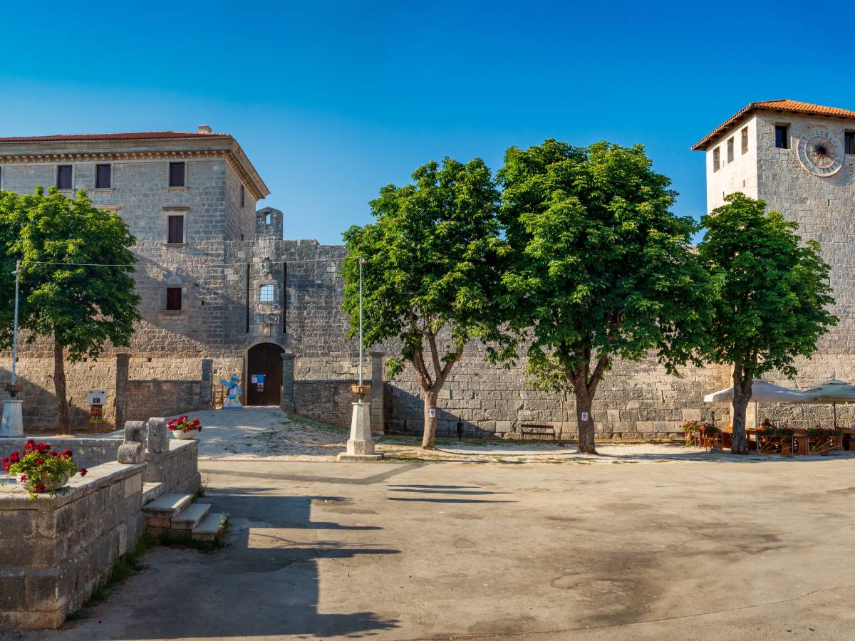 Srednjovekovni zamkovi u Hrvatskoj obnovljeni zahvaljujući EU | EUpravo ...