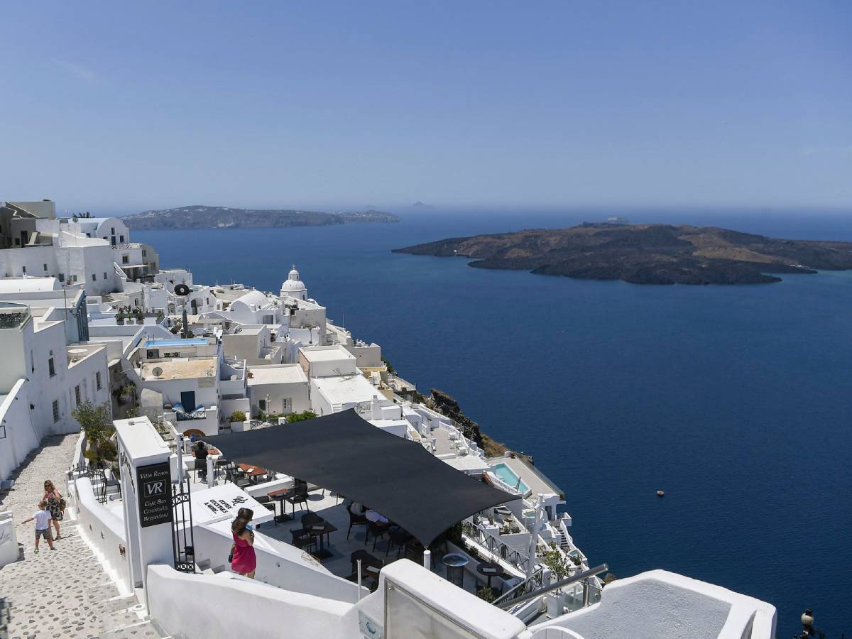 Šta je pojava "roj potresa" koji je sa Santorinija oteralo 11.000 ljudi ...