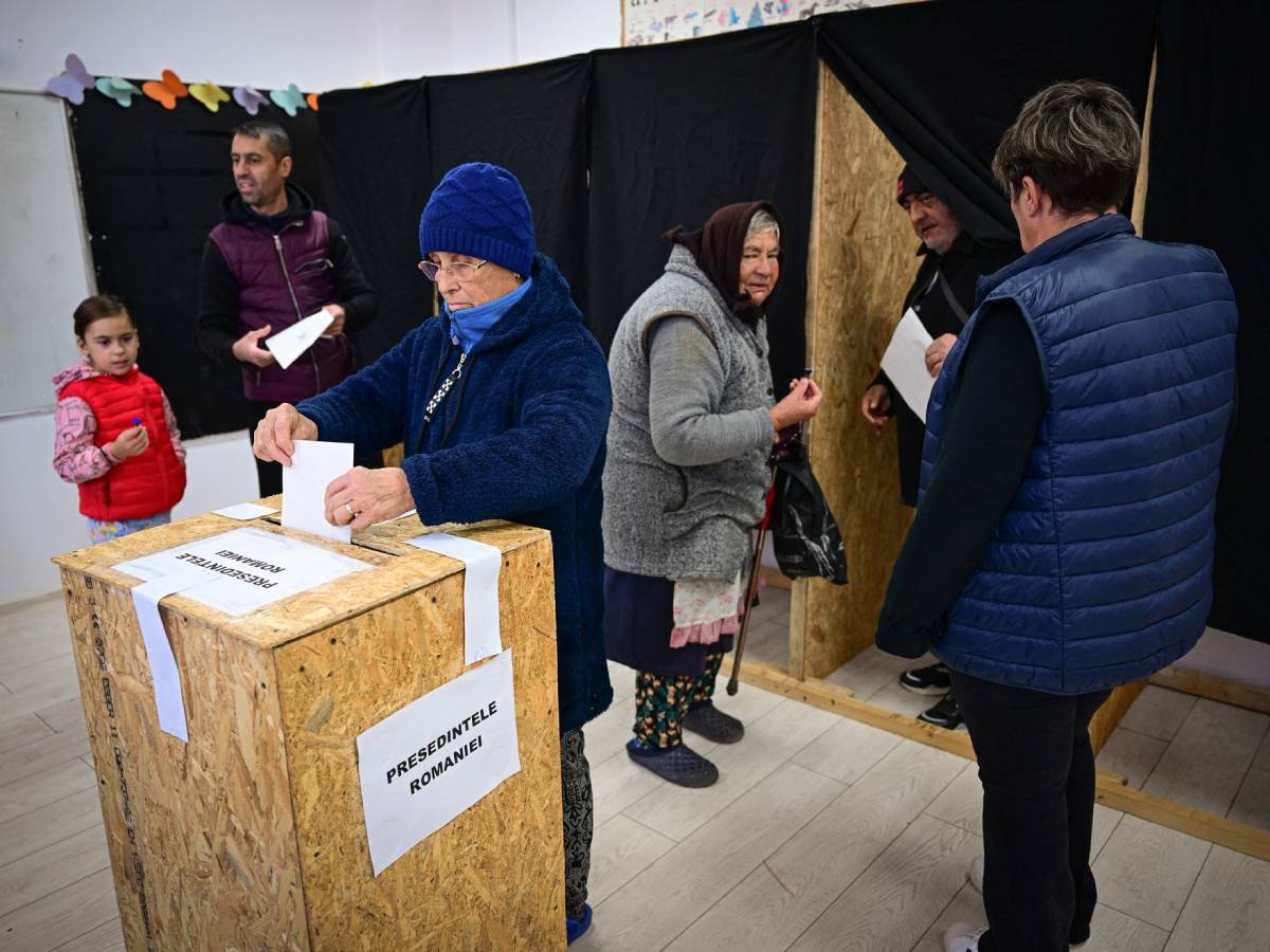 Iznenađenje na izborima u Rumuniji: Desničarski populista Kalin Đorđesku u drugom krugu ...