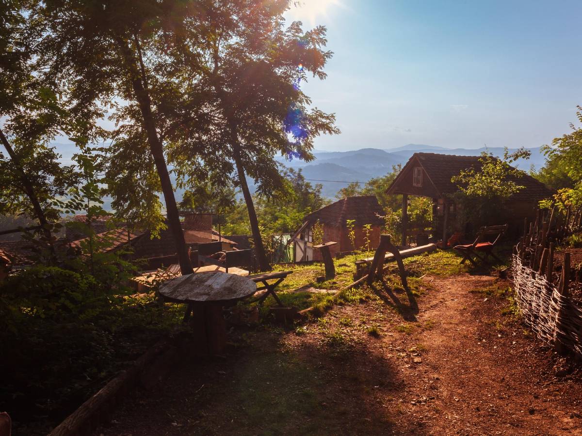 Snežana i Goran od stare štale napravili seosku kuću za odmor | EUpravo ...